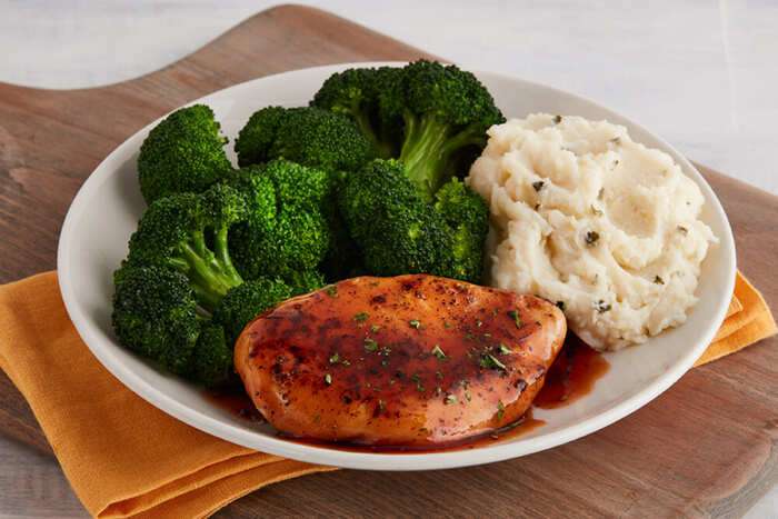 Smashed cheeseburger + fries = $9 today at Ruby Tuesday #rubytuesday ...